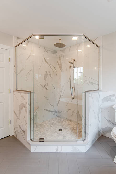 The Ultimate Guide to Low-Step Showers for Seniors - Reliable Home ...